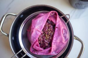 How To Make Grape Juice - 2 Ways - A Blossoming Life
